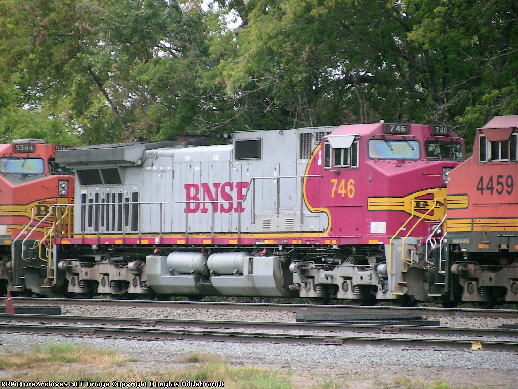 BNSF 746